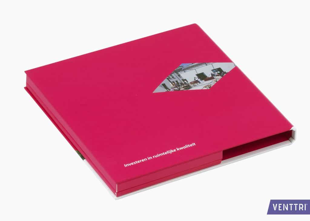 Storage folder with 2 threads - Venttri