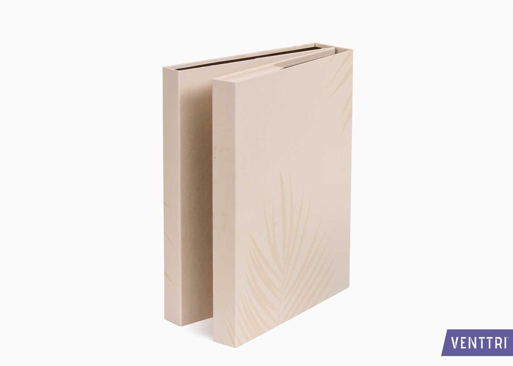 4-panel folder with product samples - Venttri